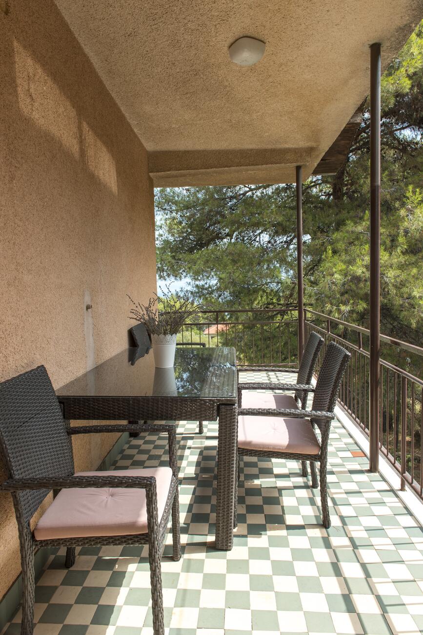 Peronja Fabijan | Visit Jelsa.