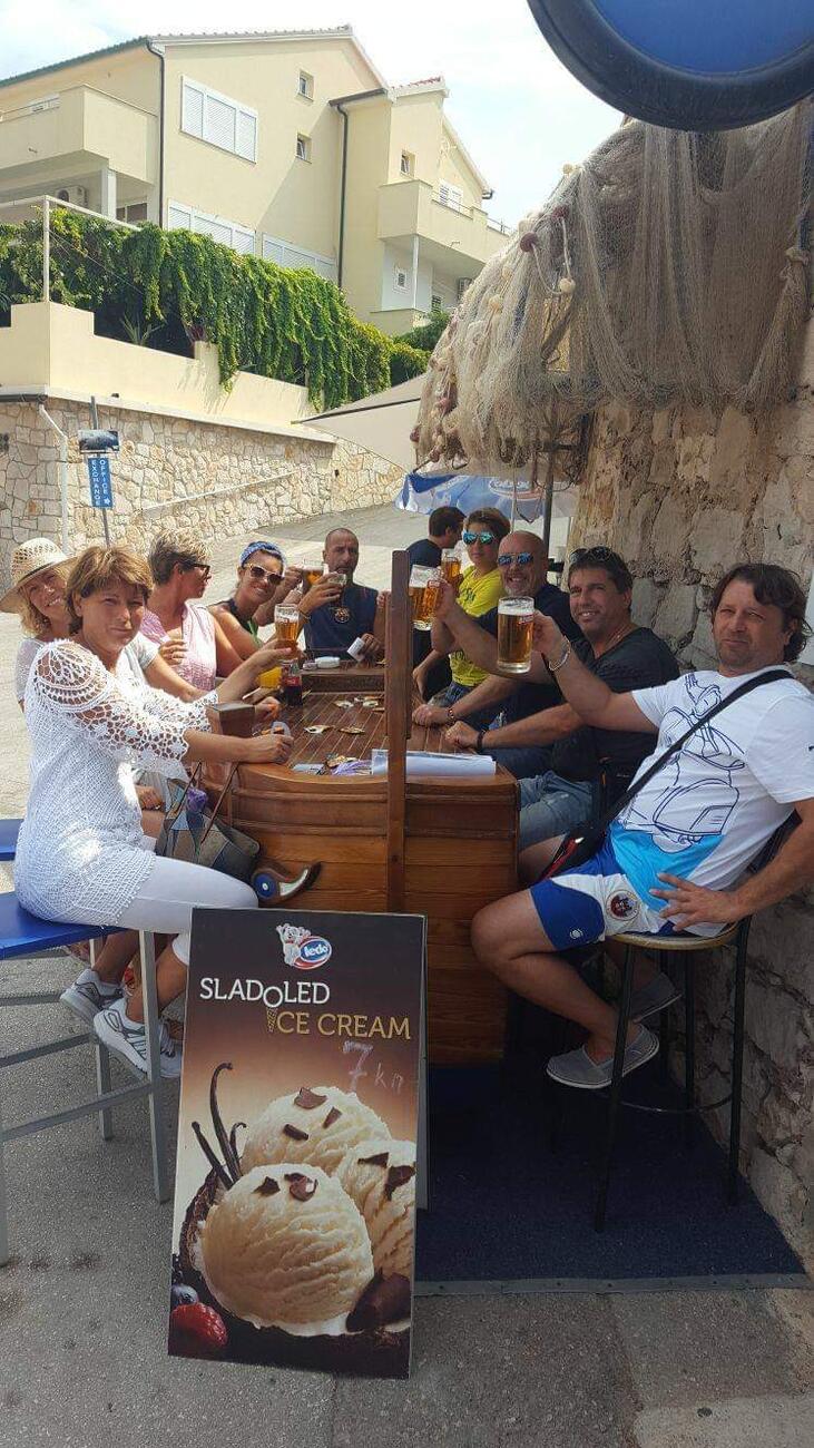 Café-bar „Mare Croaticum” | Visit Jelsa.