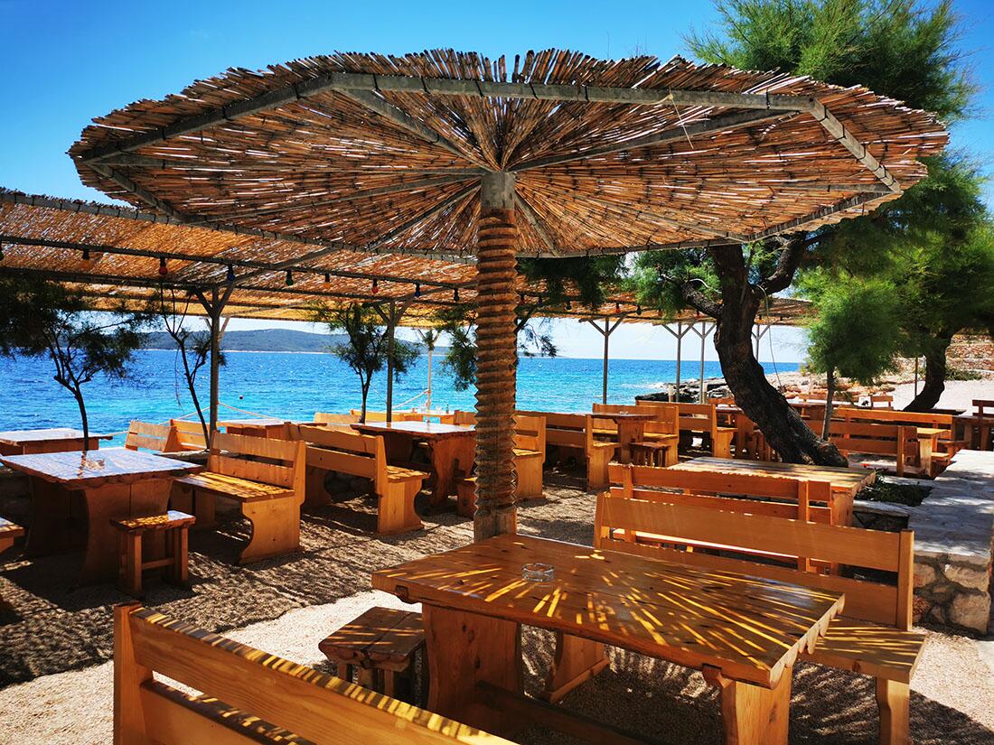 Zaca Bar & Restaurant | Visit Jelsa.