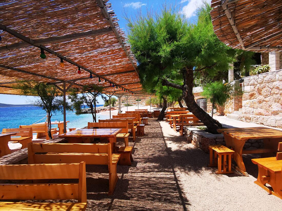 Zaca Bar & Restaurant | Visit Jelsa.