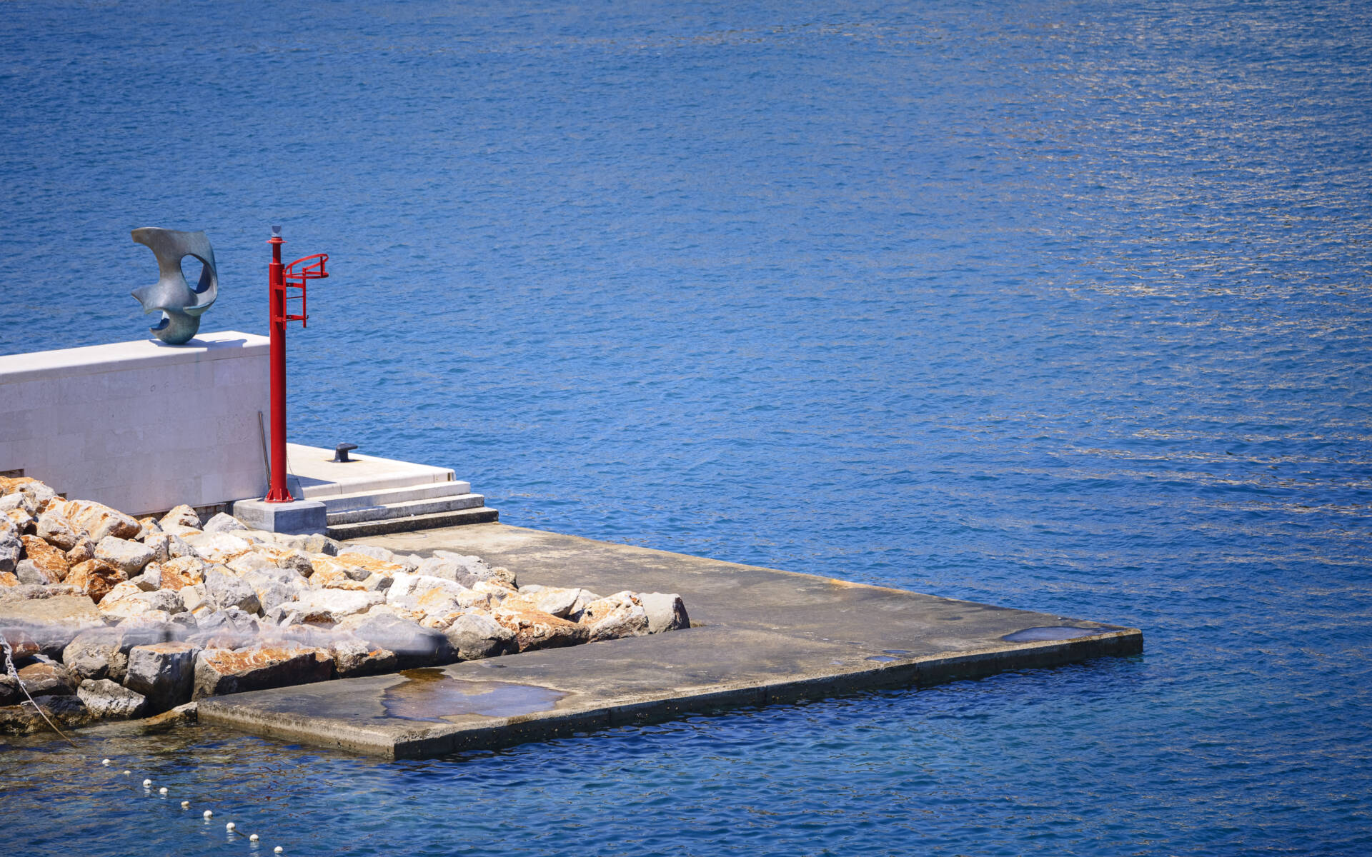 Skulptura »Galeb« | Visit Jelsa.