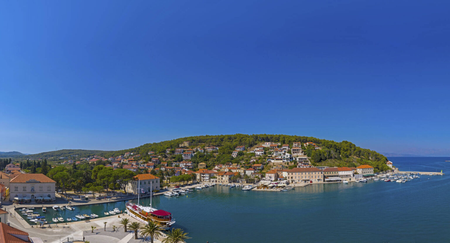 Jelsa's Beaches | Visit Jelsa.